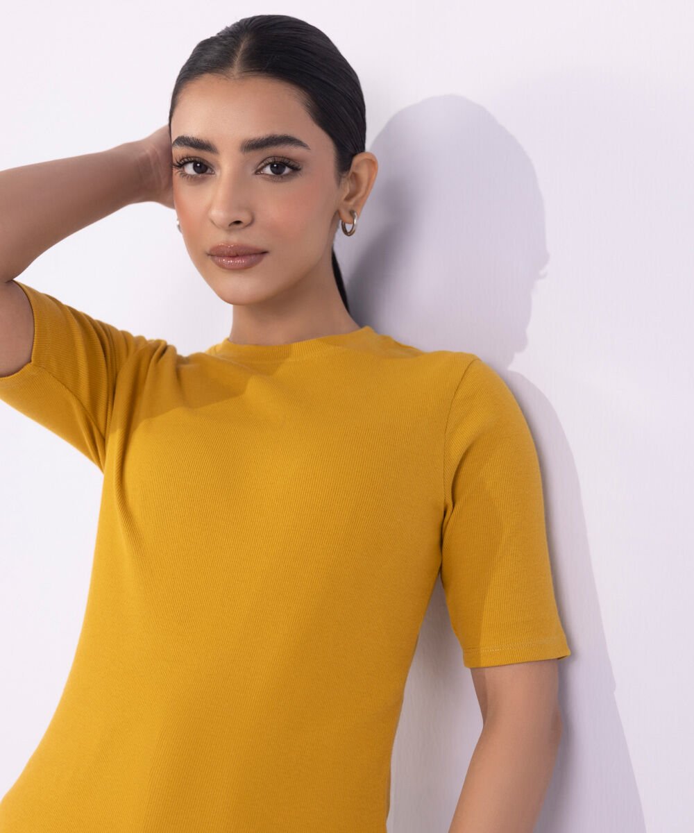 Sapphire Slim-Fit Rib Top WTOPS25V2051 West RTW 2025 – Sara Clothes