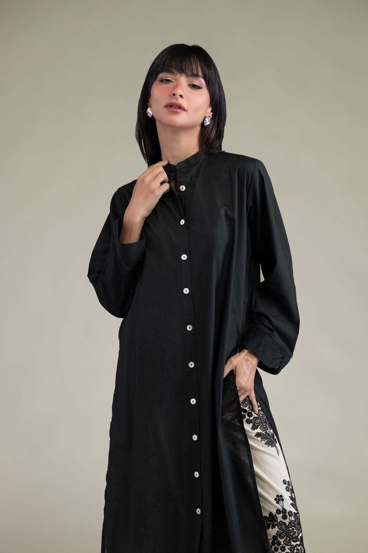 Khaadi 25-09-11E5-03TB-VG_MULTI Monochrome Edit 2026 – Sara Clothes
