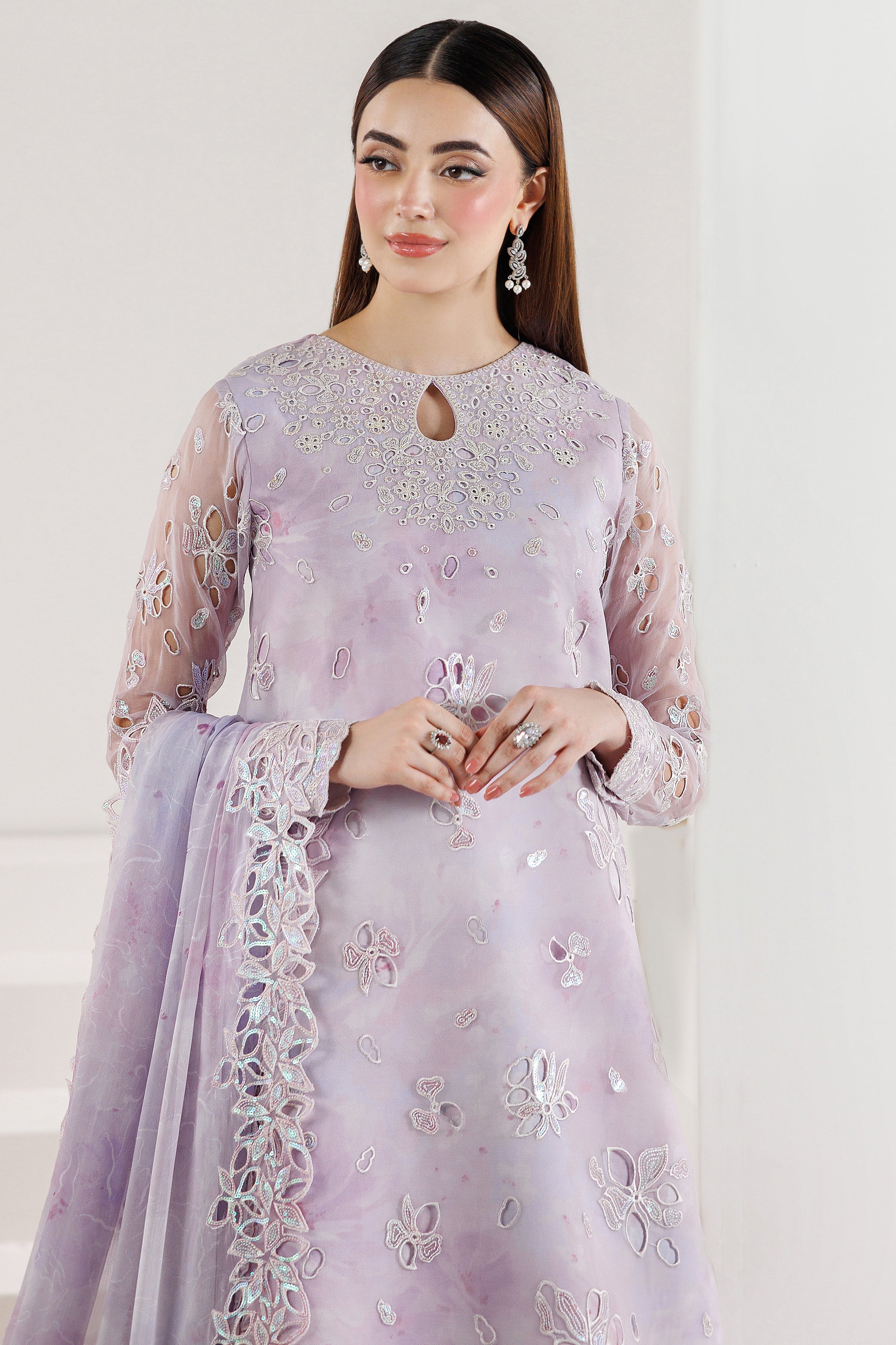 Farasha Lilac Enchant Fiorella Formals 2026 – Sara Clothes