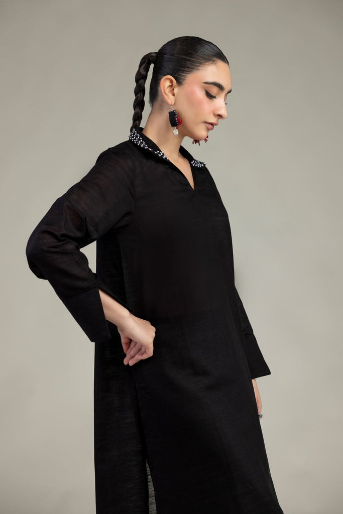 Khaadi 8-26-304-A-B1-VG_MULTI Monochrome Edit 2026 – Sara Clothes