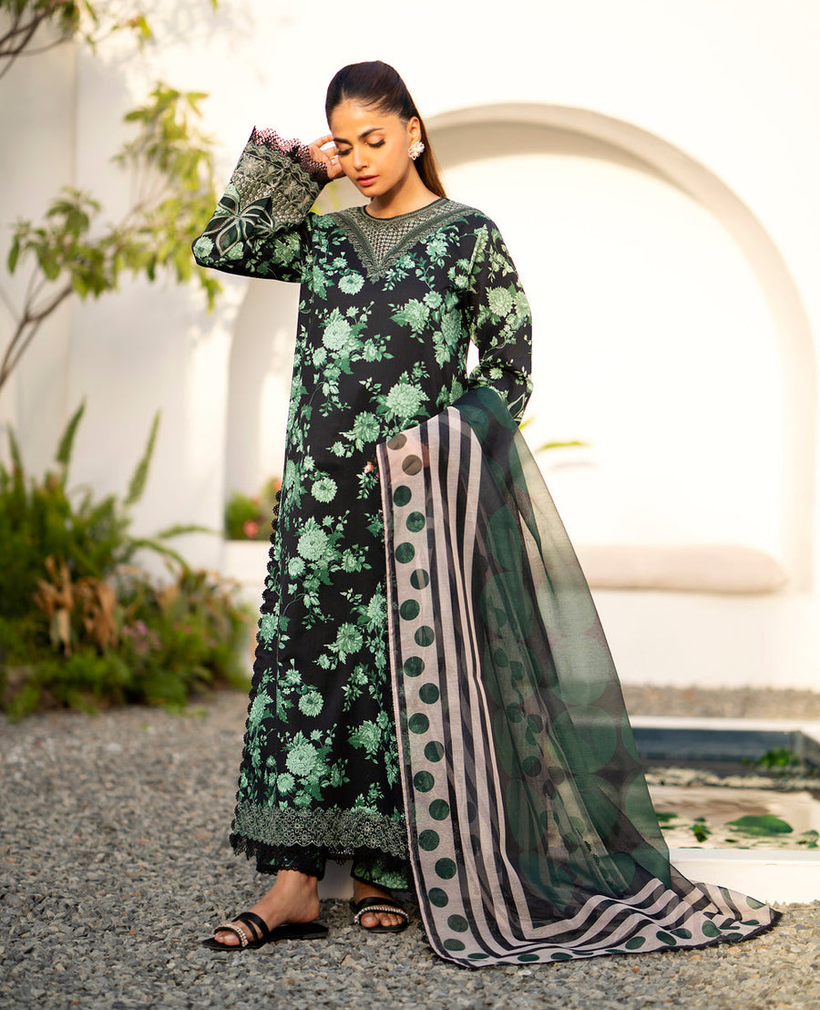 Summer – Sara Clothes