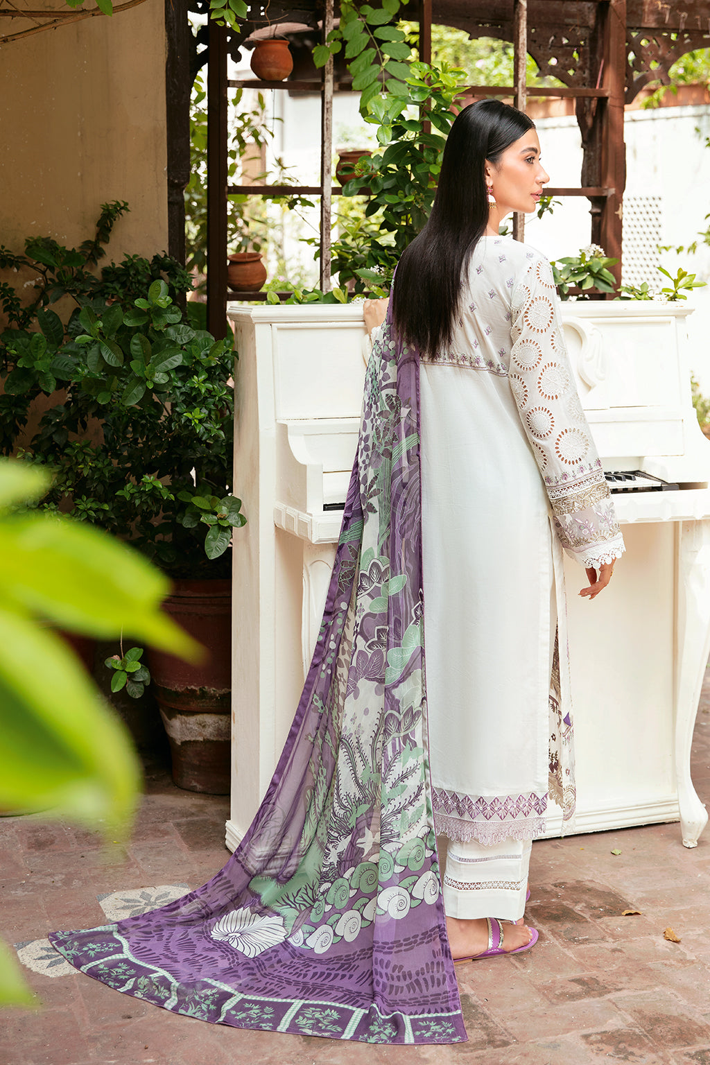 Ramsha L-809 Mashaal Luxury Lawn Collection Vol 3 2024 – Sara Clothes