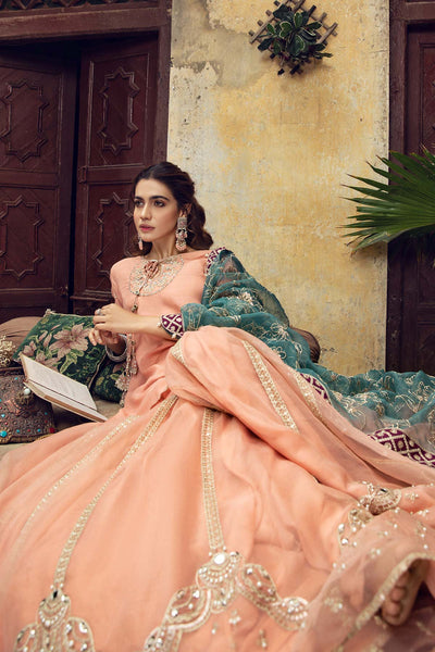 Charizma STM22 7 Statement RTW 2022 – Sara Clothes